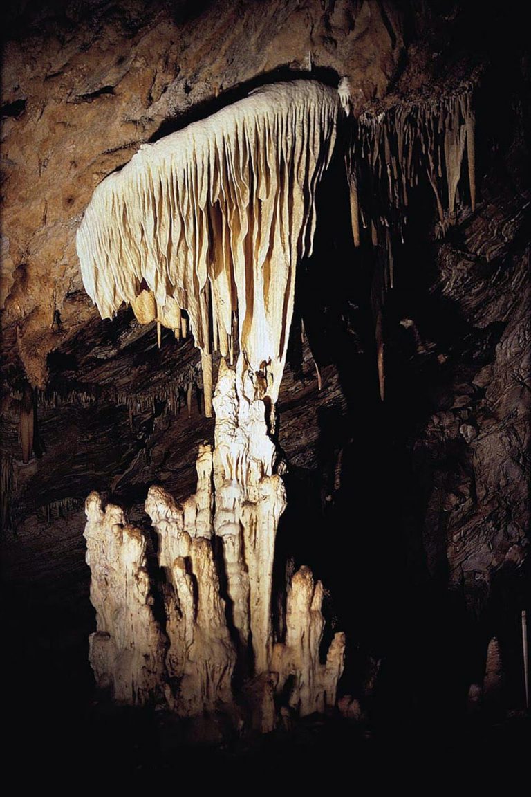Alistrati’s Cave – Elia Luxury Apartments